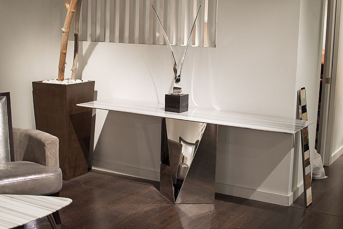 Marble Console Tables: A Simple Guide - CFS UK - CFS Blog Post